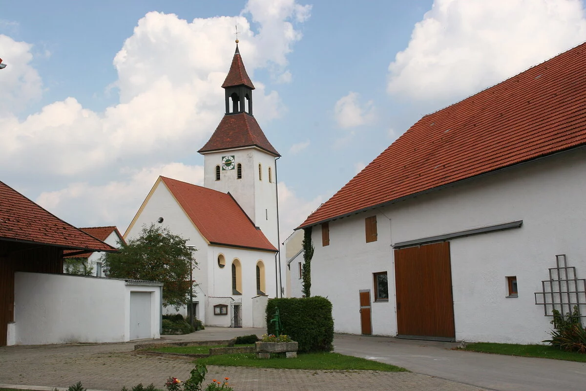 Kath. Kirche St. Petrus Petersbuch - Naturpark Altmühltal