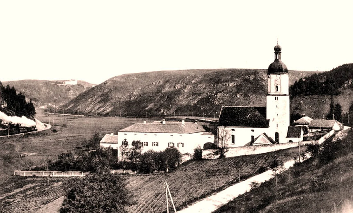 Kirchen-Ensemble in Schambach - Naturpark Altmühltal